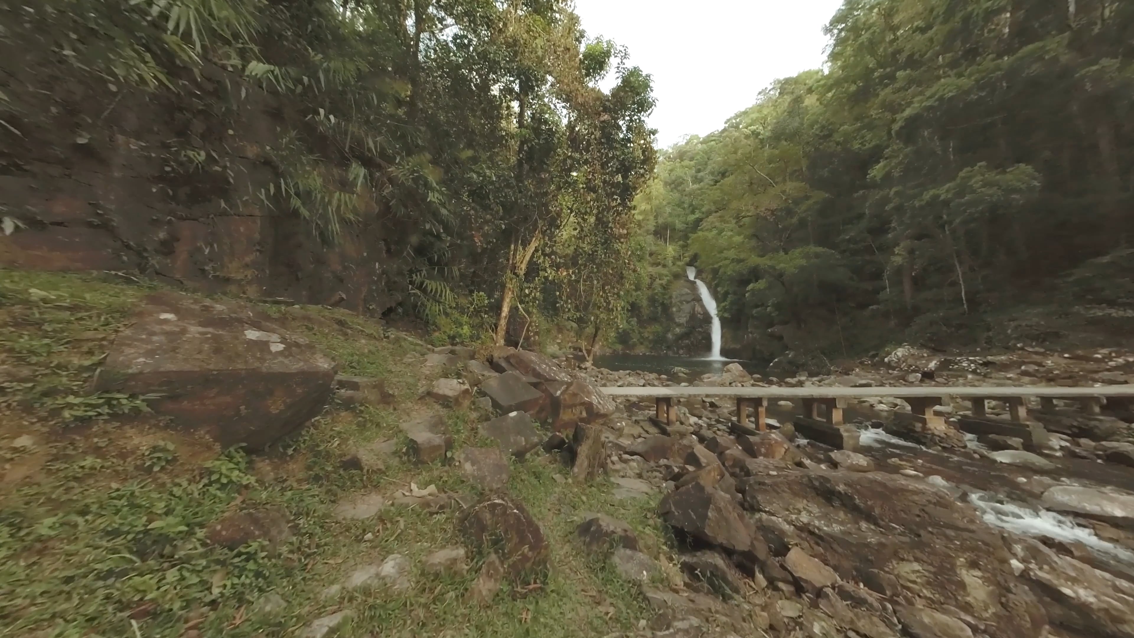4K Virtual Walk – Waterfalls in Namtok Sai Khao National Park ...